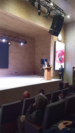 ❤🤍 ( YÂR VE YÂRENİMM )♾️ on Instagram: "Bazen satırlarda gizlidir anlam bazende bir soruda bâzen bir tebessüm gizlidir mana his hissiyat bazen bir mimikte bir bakışta duruşta bazense bedendilimizde gizlidir sözler özenle seçilir kelimeleri anlamı kafiyesi edebîyatı dizelerin içinde bâzen hüzün hicran bazende gözyaşı gizlidir ötesi görünmeyen bir yoldur varırsın varırsın bitmez gidersin gidersin uzar gider hani dağa yaklaşığını sanırsında o hep siz mesafe kat ettikçe siz yoruldukça geriye gider