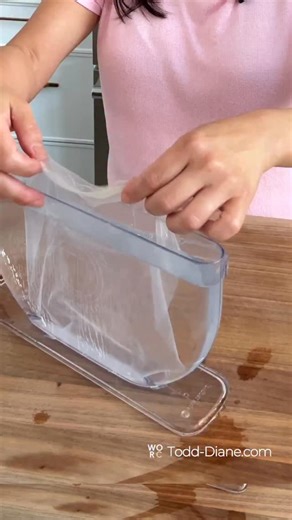 6.5K views · 41 reactions | Don’t screw up your rice paper. Here’s our #1 tip for handling rice paper. More tips to come in our rice paper tutorial series.  comment are RECIPE below for full tutorial with recipes and dips. Or visit https://whiteonricecouple.com/how-make-spring-rolls/ #ricepaper #howtorollricepaperrolls #ricepaperrolls #shrimpricepaperdumplings | White On Rice Couple | Facebook