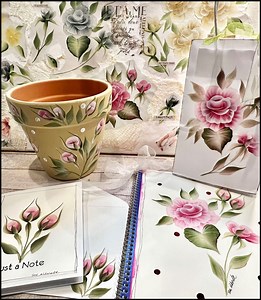 One Stroke Painting: Beginner Rosebuds and Leaves in 6 Easy Strokes | Sue Alderete | Skillshare