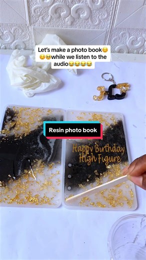 Create Your Own Custom Resin Photo Book