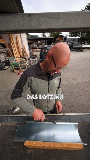 So wird eine Dachrinne gelötet