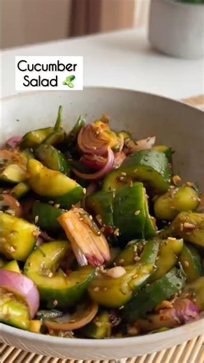Refreshing cucumber salad 🥒 Save this quick and easy recipe for your post-workout meal 😋