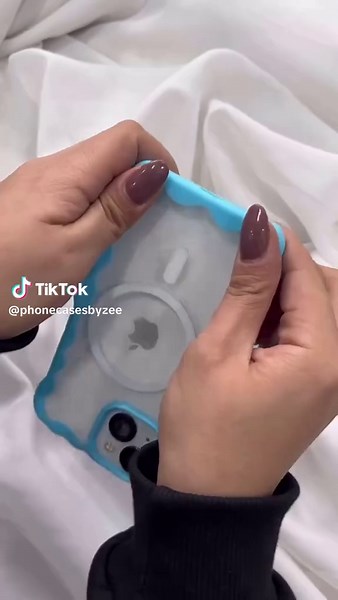 PHONECASESBYZEE🇰🇪 (@phonecasesbyzee)’s videos with original sound - Larry Media