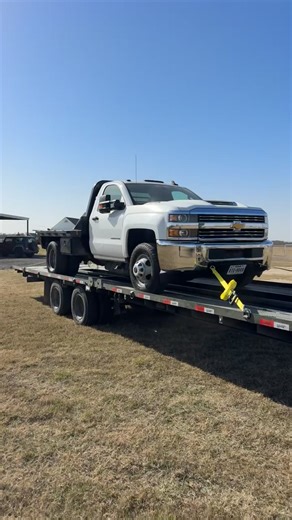 GRACIAS A MI SANJUDITAS‼️🙏🏽🎯 2018 L5p with a 6 speed but we are going with a 10 speed conversion ✍🏽 #l5pduramax #duramax #singlecab #blessedandgrateful #fyp