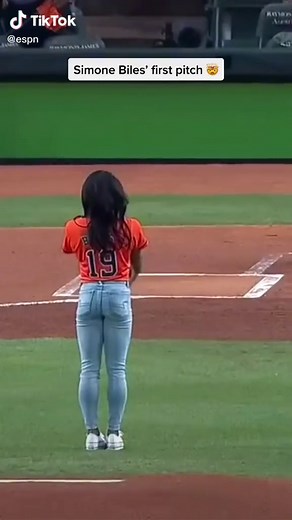 Simone Biles had an incredible first pitch 🙌 #simonebiles