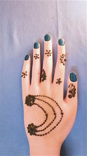 How to draw a easy mehndi design #easy#mehndi #design #art #shortsfeed#