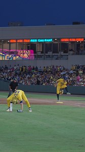 553K views · 10K reactions | Part-time pitcher, full-time long snapper  #bananaball #savannahbananas #longsnapper #footballseason #preseasonfootball #baseballmom #trickshot | Banana Ball | Facebook