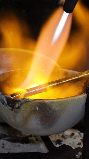 In this moment, the form emerges. Each angle, each sound, brings you closer to the tradition of Memento Mori: a profound symbol of life’s fleeting beauty. Discover jewelry that endures, just as meaning does. #proclamationjewelry | Proclamation Jewelry | Facebook