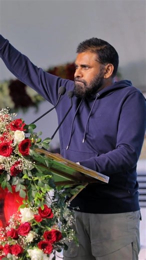 Janasenani Quote on Instagram: "నిన్ను చిన్నగా చూసినవాళ్లే, నీ బలానికి తలవంచే రోజొస్తుంది ~ Janasenani Pawan Kalyan ✊💯✅| @pawankalyan #pawankalyan #janasena #deputycmpawankalyan #janasenaparty #janasenani_quote #మంచిమాటలు #pspk #andhrapradesh #telangana #ustaadbhagatsingh #theycallhimog #janasenanipawankalyan #pawankalyan✅ #tollywood #maheshbabu #prabhas #alluarjun #ramcharan #jrntr"