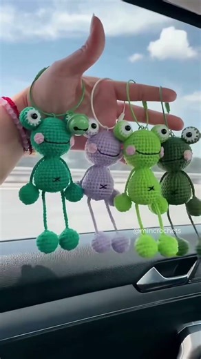 POV: you said “just one little keychain”…now your car has a whole frog squad vibing on every ride 🐸💚