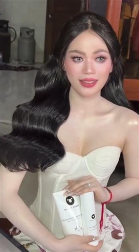 So beautiful bride កូនក្រមុំស្អាតណាស់🤭 #marry #wedding #makeup #beautiful