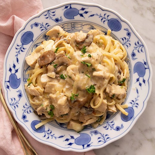 Creamy, cheese and delicious Chicken Tetrazzini is the perfect comfort dish that's beyond easy to make! | Preppy Kitchen