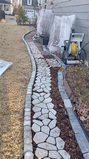 My simplest DIY garden pathway slowly coming together | Sweet Carolina Backyard Garden