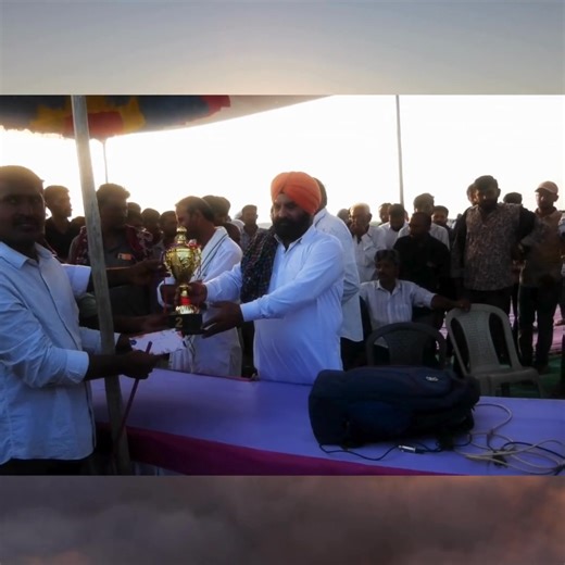 🏇🇮🇳 Indian Horse Race Champion Moment! Witness the power, speed, and glory as the finest Indian horses race to victory! 🏆 This thrilling race ends with a true champion taking the crown — a proud moment for every horse lover and racing fan! 🐎🔥 #IndianHorseRace #HorseRacingIndia #RaceWinner #ChampionHorse #IndianCulture #DesiRiders #HorsePower #RacingSpirit #RoyalSport | Mutwa Ilyas