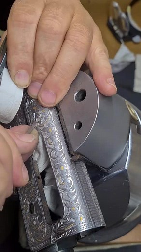Luxury Custom Gun Engraving by Ludovico Volpi