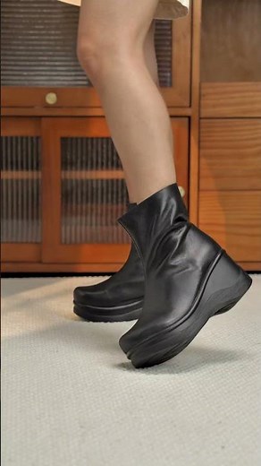 Custom Color Handmade Leather Wedge Platform Short Boots Stretch Boots for Women in Black #handmade
