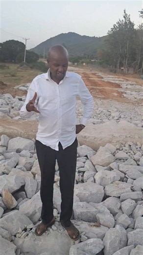 Happening Now Inspecting the kaumoni bridge which links kwa Muloka town & kaumoni town I tell you those who remember this swampy area ilikuwa sumbua sana especially wakati wa mvua | Sen Ngula Mukunuu