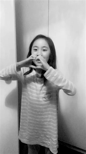 Olinda (@huilizhang)’s videos with Sweet but Psycho - Ava Max