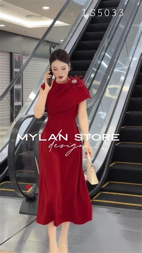 Layout đỏ nổi bật và quyến rũ 🌹 #MYLANSTORE #xuhuongfb #damthietke #vaythietke #ThoiTrang #vayxinh #đầmxinh | MYLAN STORE