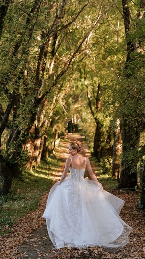 Erin Clare Bridal on Instagram: "Introducing the Kate Gown. A beautiful lace bodice with exposed boning and nude lining. Paired with either a form fitting skirt or full ballgown skirt. Which is your favourite? . . Cover Photographer: @jenniferoliphantphotographer H&MU: @silkhairandmakeup_ Model: @evie.bosker Florist: @bloomsofnoosa Venue: @malenyweddings Stylist: @sunshineweddingsau #BTS"