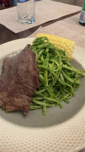 Delicious Peruvian Tallarines Verdes Recipe