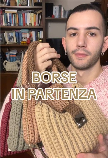 Quale borsa vi è piaciuta di più?🤎 Io ho un debole per il modello C•bag🫠 #crochet #crochetbag #yarn #fyp #neiperte
