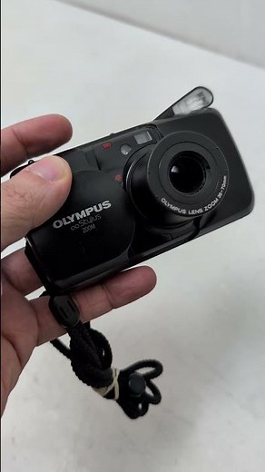 Olympus Infinity Stylus Zoom vintage 35 mm film camera