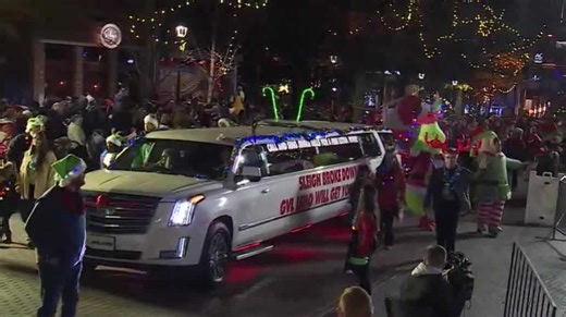 Christmas parade float promotes pet adoption