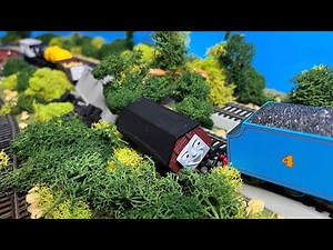 Fallen Tree Derails Train & Block Path! | HO/OO Remake