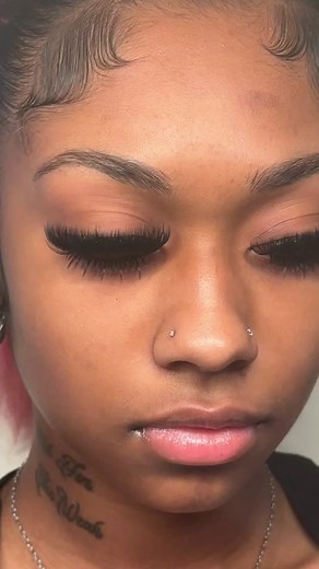 Stunning Top and Bottom Lash Set | Lash Extensions Tutorial