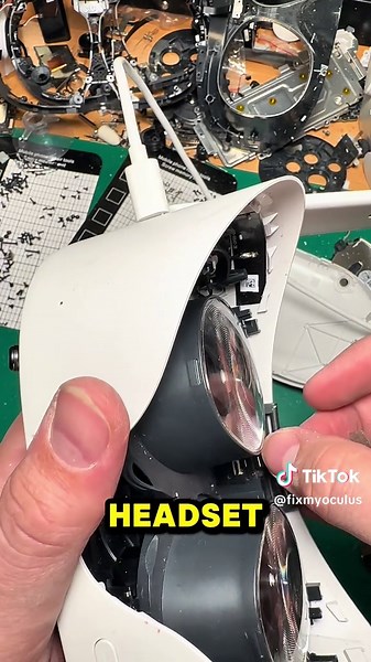 Quest 2 Self-Repair Gone Wrong. Lets see if we can put it back together for them. #vr #quest2 #virtualreality #tech