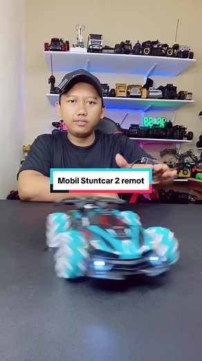 Mobil Stuntcar Remote Control dengan Sensor Tangan