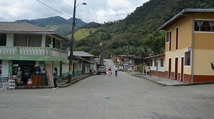 13K views · 94 reactions | COMUNEROS DE MALDONADO, ANTE LA FALTA DE EMPLEO EN SU ZONA OPTAN POR RADICARSE EN CHICAL | Carchi Noticias Emisión Estelar | Facebook