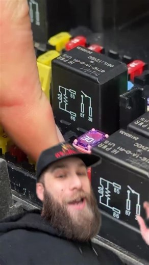 Tyler Wesley on Instagram: "How to fix a fuse box #jeeplife #offroad #jeepwrangler #4x4 #cars car ford offroading shorts"