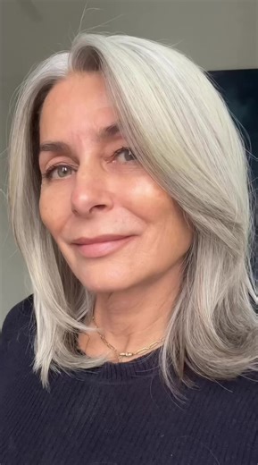 That feeling when you step into your authentic era ✨ #Clarins #MakeupTutorial #DoubleSerumFoundation @Regina Burton