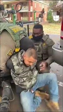 Citizen reports being violently detained in a raid: they said he had fake documents