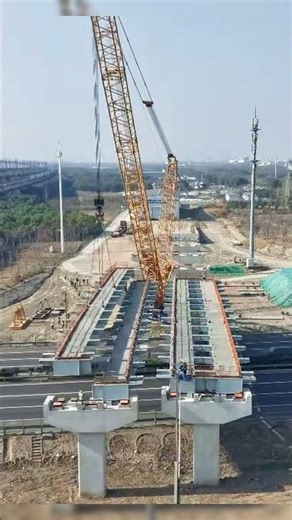 Cross Shanghai G15 high speed steel structure hoisting #technology #highwaydevelopment #bridge