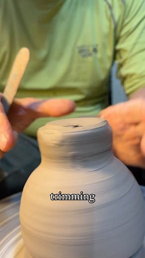 이동구도예공방 Lee dongkoo pottery workshop | #도예 #pottery #ceramic #clay #mug #teaware #Wheelthrowing #asmr #trimming | Instagram