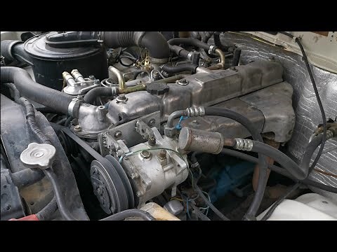 6 cylinder Toyota 2h engine