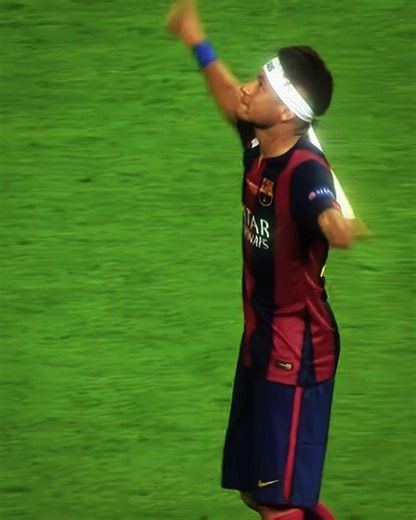 Neymar Jr: The Art of Football Dribbling and Creativity