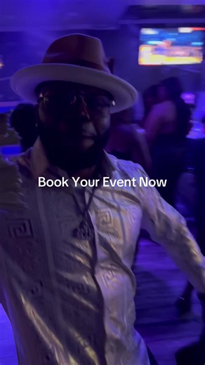 🎉🎂 Celebrate your special day at 404 Sports Bar & Grill! 🎉✨ Looking for the perfect spot to host your birthday party? Look no further! We offer great food, exceptional service, and a vibrant atmosphere that’ll make your celebration unforgettable. Whether you're planning a small gathering or a big bash, we’ve got you covered! Gather your family and friends for a night filled with delicious bites and great music. Let us help you create memories that will last a lifetime! 📅 Book your birthday p