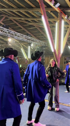 Bailando al ritmo del R15: ¡No te lo pierdas!