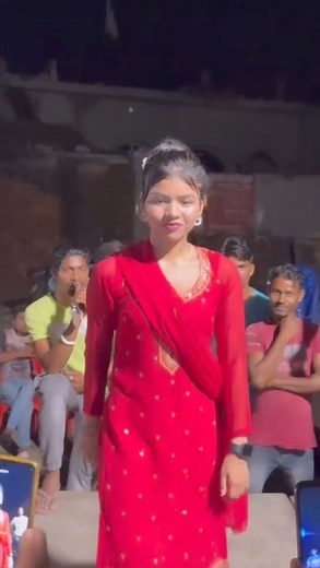 889K views · 32K reactions | लंबा है री मैडम लंबा #Mayamagar #bhojpuridance #reels #maya #arkestra #dance #arkestradance #dance #video #dancevideo #viral #nepaligirl #nepalidance | Maya Magar | Facebook