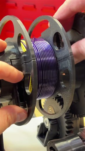 PETmachine did it AGAIN! This tape cutter was once a plastic bottle ♻️🤯 #3dprinting #diy