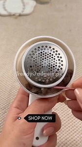 Tired of pesky lint ruining your favorite outfits? 👚✨ The Trendy Gadgets PK Lint Remover is here to save your clothes! Quickly and effectively remove fuzz, lint, and hair from any fabric. Keep your wardrobe looking fresh, clean, and flawless – no more embarrassing lint spots! 😍 Explore more at: https://trendygadgetspk.shop/ | Trendygadgets - Online Shopping