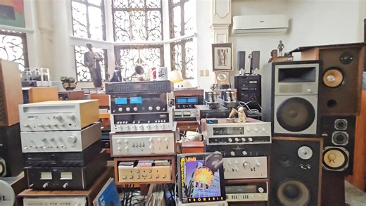 FORSALE Package PRICE 35k only ( Sansui Receiver and Speaker ) SANSUI 3000A RECEIVER ( Complete AM FM Channels ) 220 volts The Sansui 3000A, a solid-state stereo tuner amplifier from 1967, features a 45 watts per channel power output into 8Ω, a 15Hz to 30kHz frequency response, a 0.8% total harmonic distortion, and a damping factor of 15. It also includes an FM and AM tuner, various input sensitivities for MM and line sources, and a speaker load impedance range of 4Ω to 32Ω. Key Specifications T