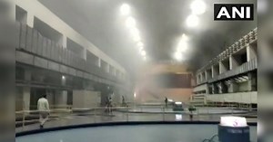 श्रीसैलम के भूमिगत जल विद्युत पावर प्लांट में भड़की आग, 9 कर्मी अब भी फंसे