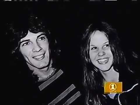 1998 Linda Blair on dating Rick Springfield