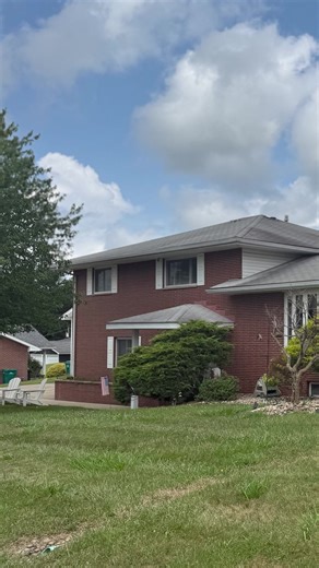 4.3K views | ✨ Improved Pricing! Your dream home on Meadow View Drive just got even better. Don’t wait—schedule a tour today and see everything this property has to offer!  https://kaufmanrealty.com/listings/226567260/220+Meadow+View+Drive%2C+Bridgeport%2C+WV+26330/?sr_vendor=mlsnow | Kaufman Realty & Auctions of Wv | Facebook