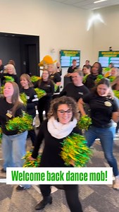 We’re dancing into spring semester with energy, spirit, and confidence, right Porter?! 💚💛😊 #flashmob #dance #cantstopthefeeling #roughriders | Yavapai College